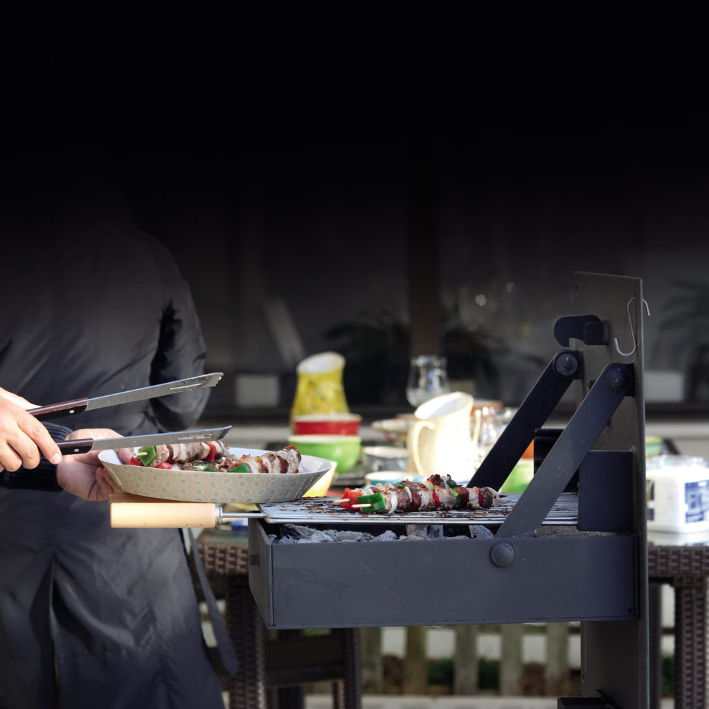 Barbecue WallOut iBBQ with wheels – Tuozi